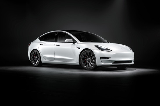 Die Ausstattung des neuen Tesla 3